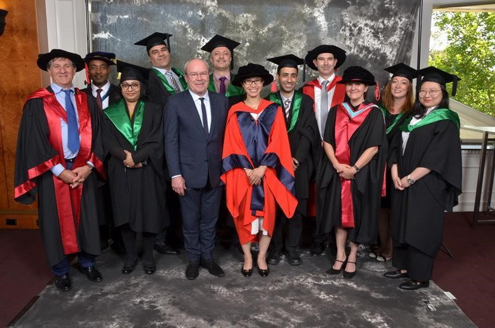 Holmes Institute: /Schools & Faculties /Higher Education /Graduation
