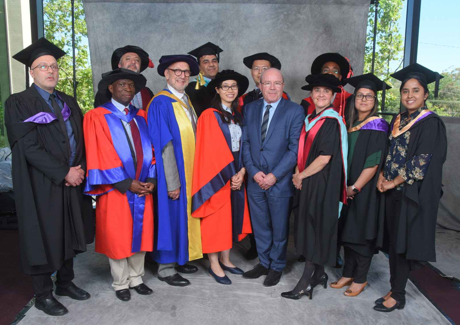 Holmes Institute: /Schools & Faculties /Higher Education /Graduation